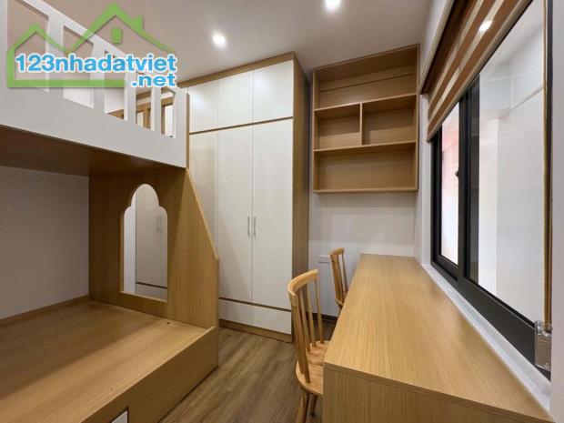 SIÊU HIẾM! Chung cư Giảng Võ 40m², 2PN, full nội thất, sát hồ, ở ngay ...